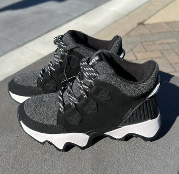 Women's Shoes – North Threads